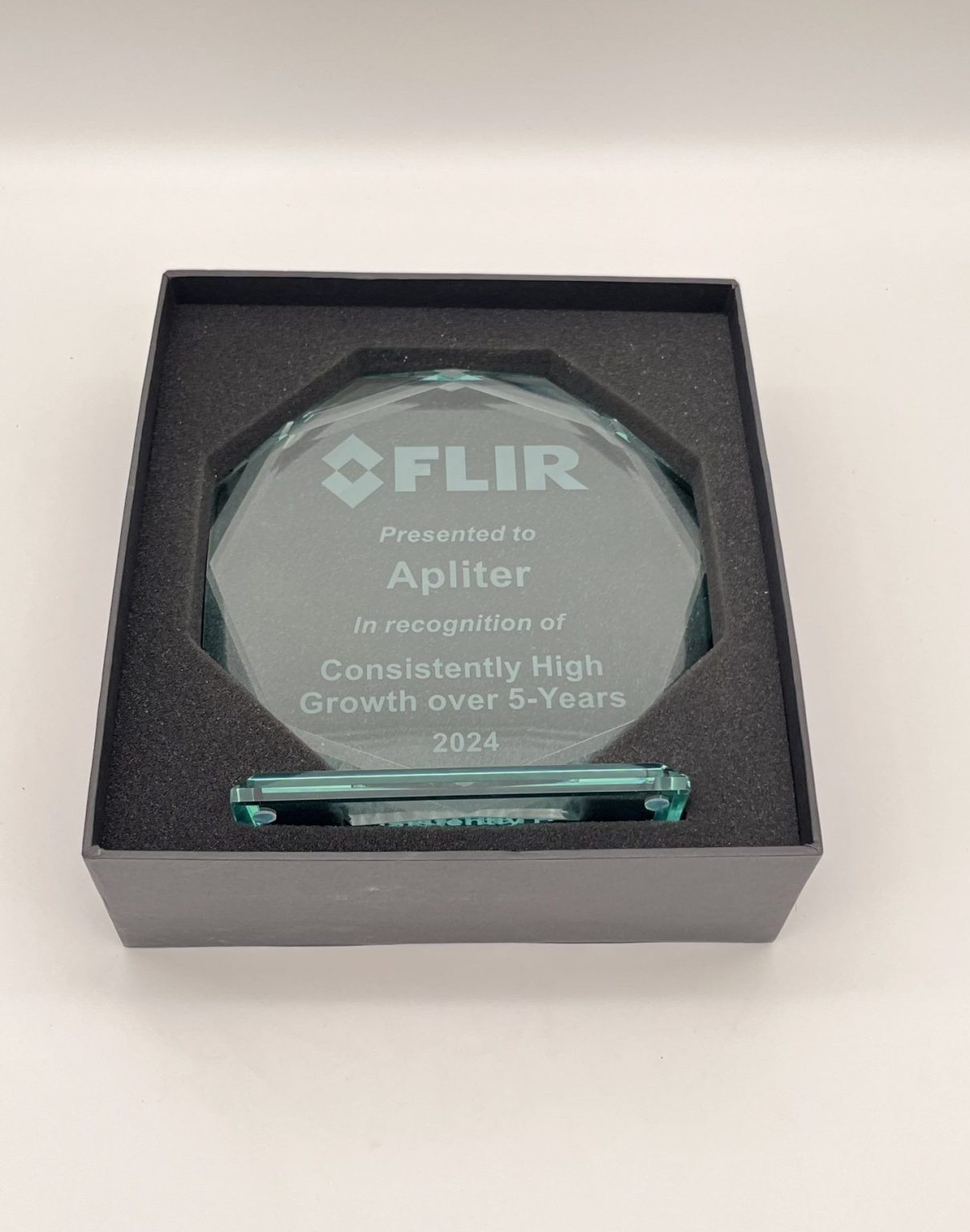 Apliter receives the award for FLIR's Fastest Growing Distributor in ...